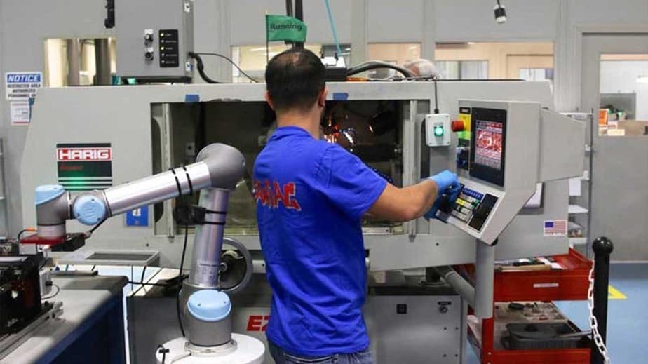 Robot cộng tác là gì? 5 sự thật về Robot cộng tác và Cobot - VCC GROUP